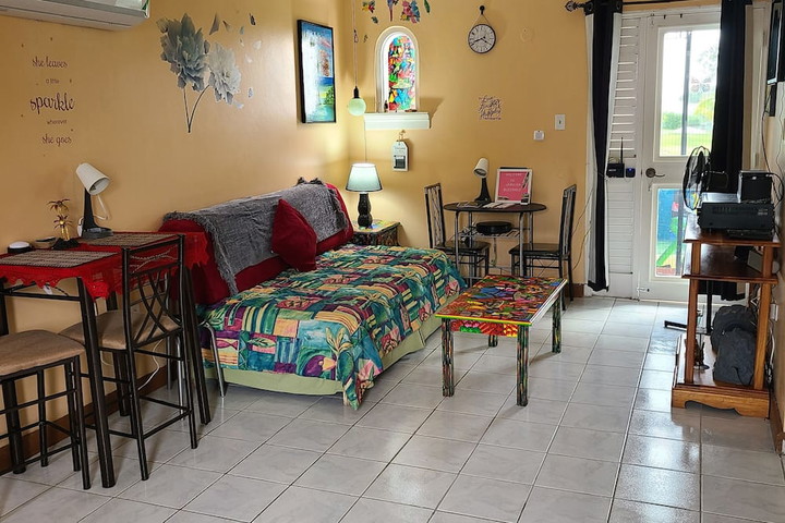African 1 Bedroom Ocean View Apartment - Negril