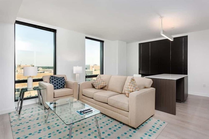 Experience Reston | Work Desk + Fast Wifi | Nr Washington Dc - Reston, VA