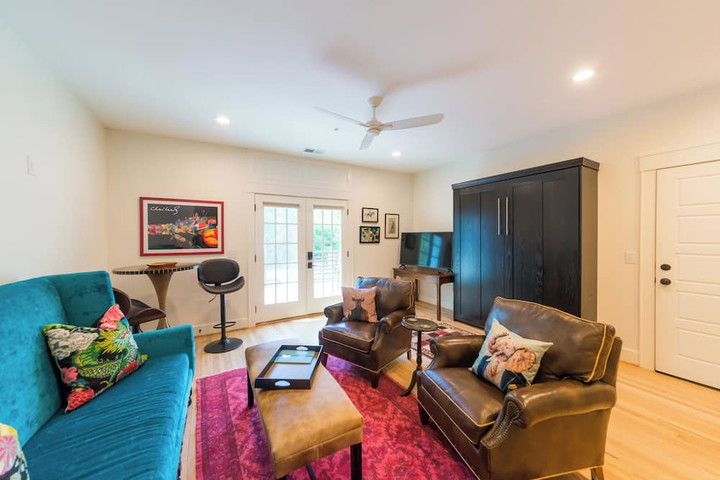 Cozy 1-bedroom Apartment, Tranquil Aiken Just A Short Walk To Downtown The Alley - Aiken, SC