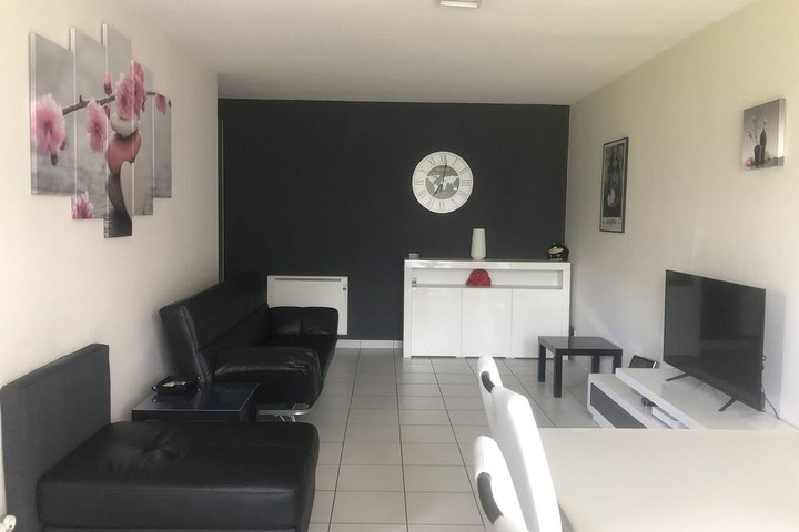 Appartement Au Calme Dans Un Espace Vert, Proximité Centre Ville - Quimper
