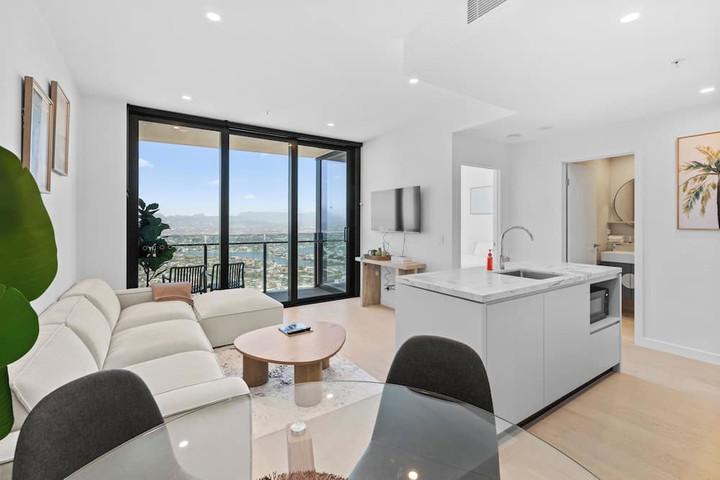 High-floor 1br With Views@ Broadbeach - Broadbeach