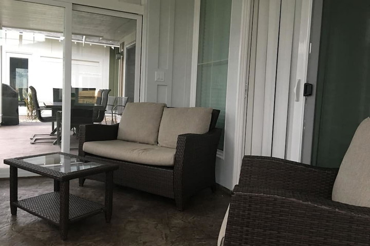 Lakefront Home - Private Beach In Osoyoos Cottages - Osoyoos