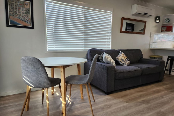 Three 64 - Close To Shops, Park And Cafe's - Clive
