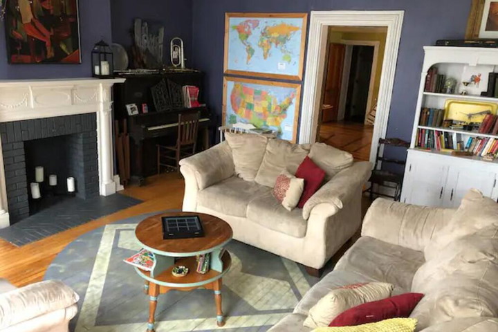 5 Minute Walk To Downtown. Cozy Family Sized Home With Everything You Need. - Maryland