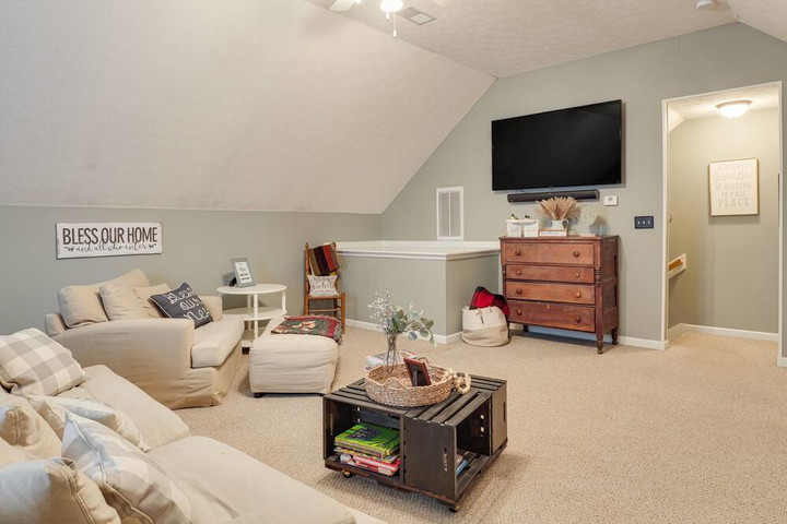 Spacious Lebanon Home W/ Pool: 6 Mi To Downtown! - Lebanon, TN