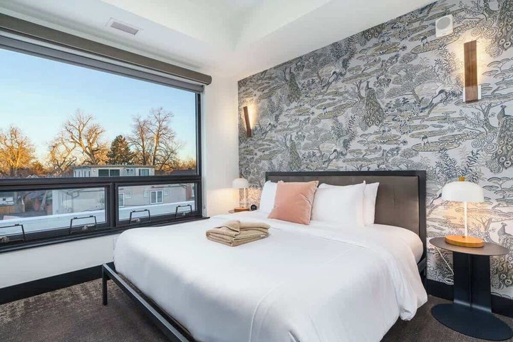Stylish Flat On Tennyson Stwalk To Dining & More! - Morrison, CO