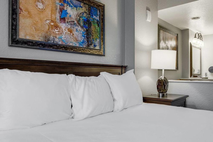 Wyndham Bonnet Creek -Lazy River, Mini Golf, Pools Steps From Disney Magic-2 Bd - ESPN Wide World of Sports Complex