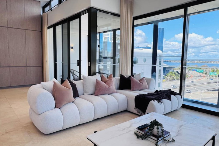 Penthouse | Private Rooftop Pool & Perth Skyline - South Perth