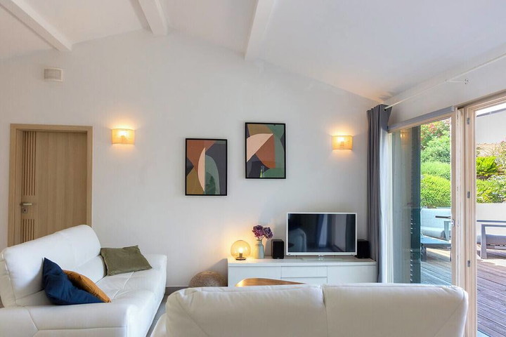 Villa Closed To Beaches And Mountain With Heated Pool - Figari