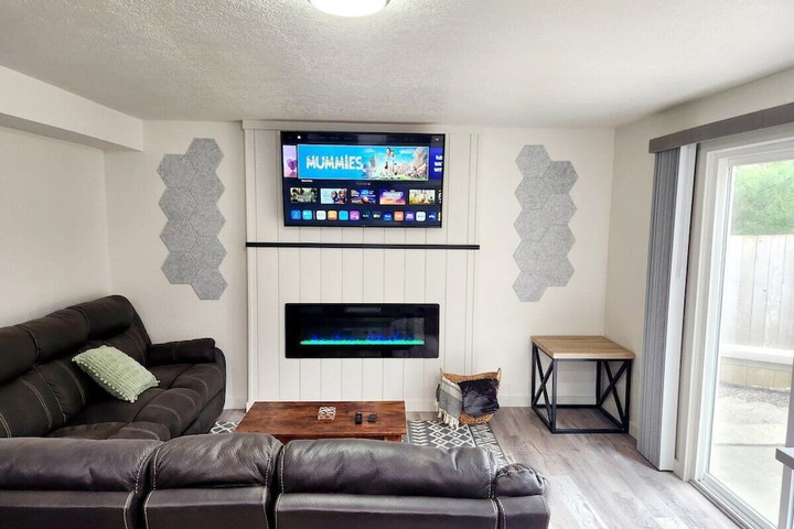 Quiet Hideaway | Private Entrance & Backyard - Marysville, WA