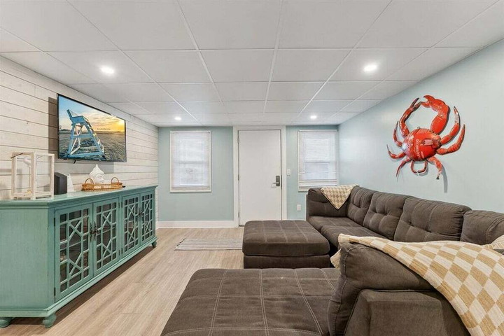 Modern 2br Condo With 2 Heated Pools Near The Beach - Sea Isle City, NJ