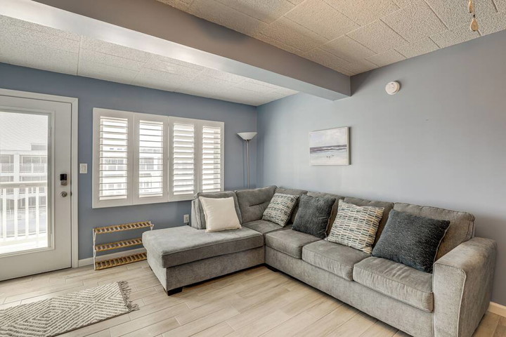 Oceanside Retreat In Mantoloking: Walk To Beach! - Monmouth County, NJ