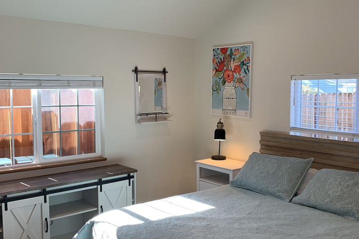 Cottage Privé Rénové Avec Piscine Et Jacuzzi ! 5 Min De La Plage ! - Capitola, CA