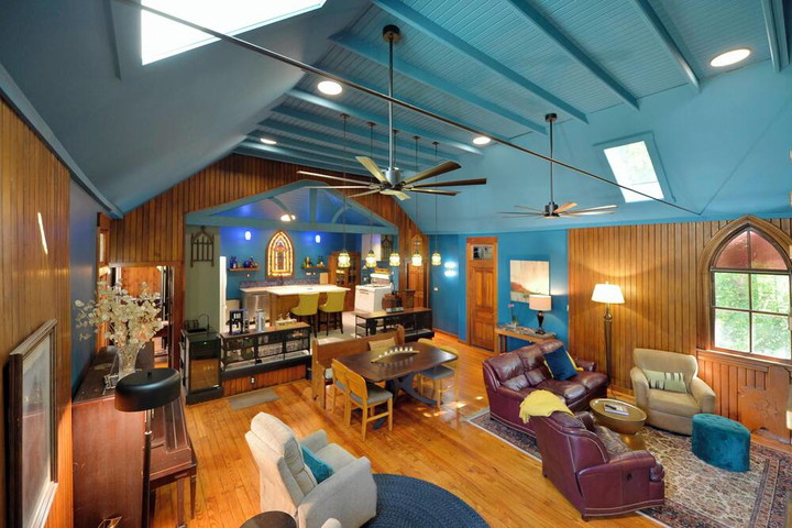 Historic Church Revival: 4br & Gathering Rm + Lg Porch, Firepit, Ev + 2 Dogs Ok - Harpers Ferry, WV