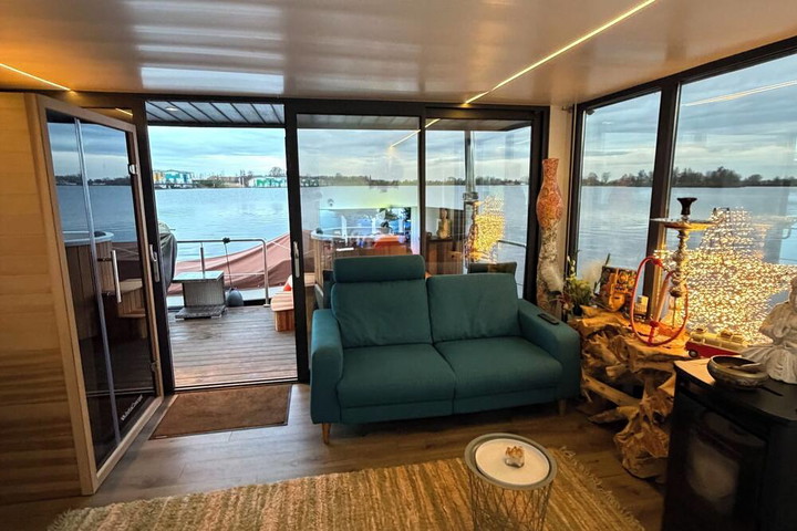 Exclusive Houseboat 12 X 5 M With Sauna And Hot Tub - Oss