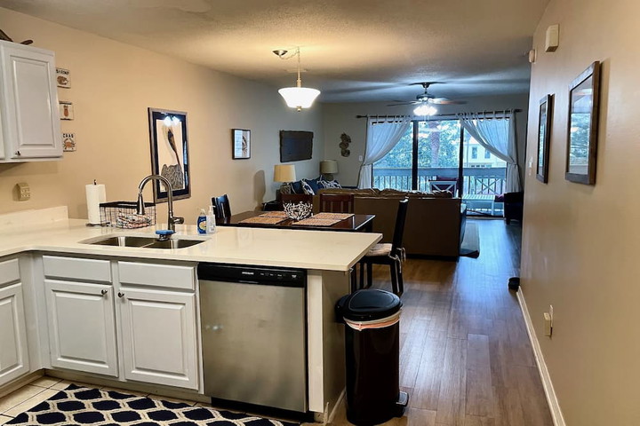 Newly Renovated Home Away From Home...sandcastle Beach #43 - Navarre Beach, FL