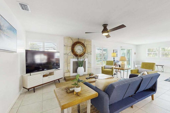 Dog-friendly Cape Coral Retreat With Private Pool & Easy Relaxation - Fort Myers, FL
