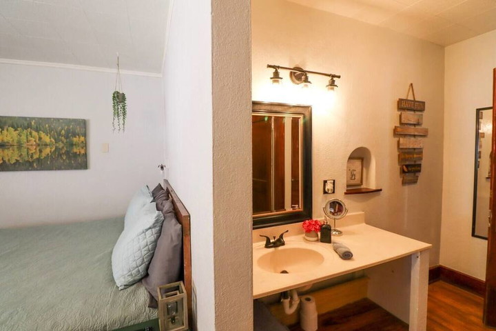 Peaceful Hideaway On Main, Bh Adventure Unit - Deadwood, SD