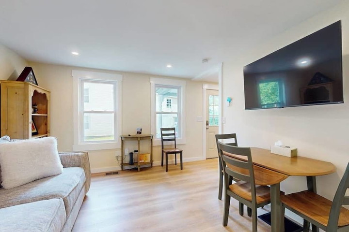 Centrally Located Apartment For The Skier & Outdoor Enthusiast - Castleton, VT