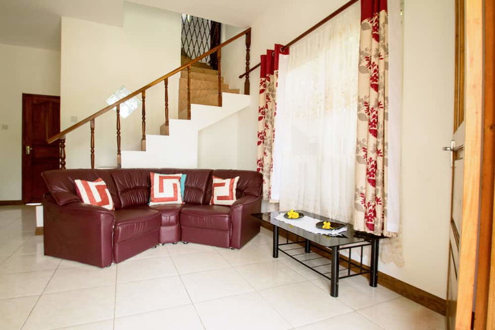 Josies Cottage Apartment Down - Victoria