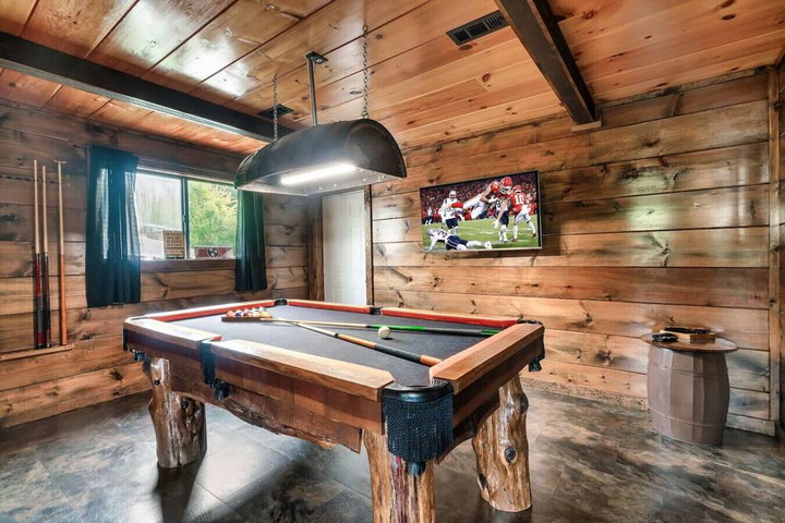 Hideout Haven- Hot Tub & Private Pool - Jefferson City, TN