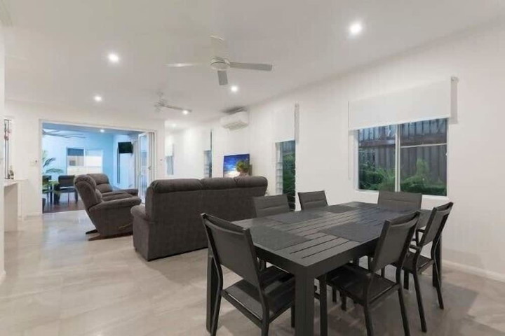 Luxury On Mudlo Port Douglas, 4-bedroom Home In The Heart Of Port Douglas - Queensland