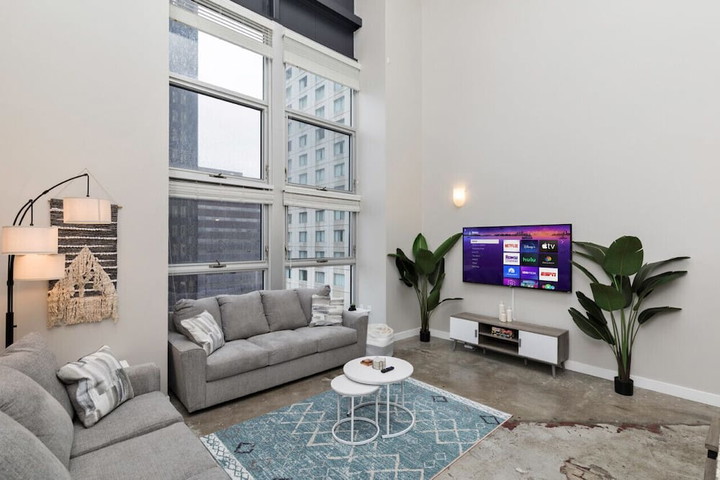 City Haven: Modern Loft 2bd/2bth Downtown Dsm - Des Moines