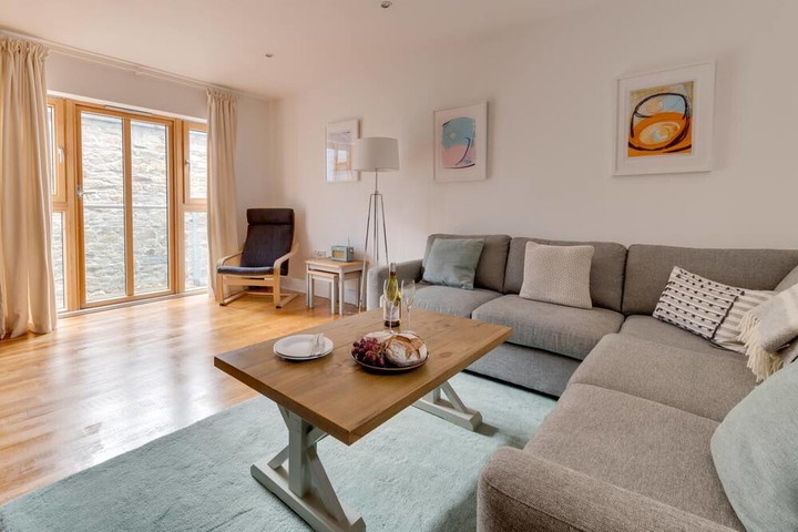 2 Bed In Porthleven (Oc-p00890) - Porthleven