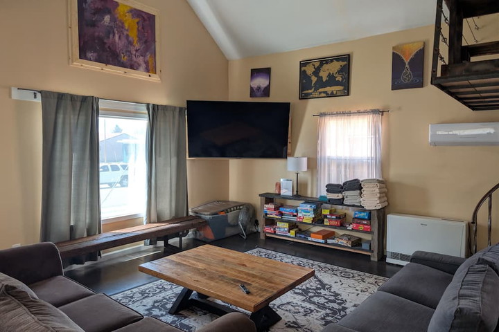 Denver Oasis · 5br · 7-seat Hot Tub · Sleeps 16 - Denver, CO