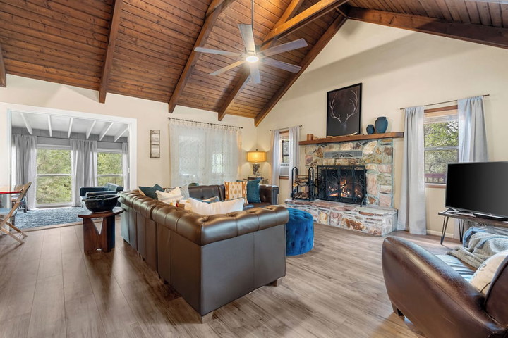 Serene And Private Cabin In Munds Park. Escape The Heat. Discover The Pines! - Munds Park, AZ