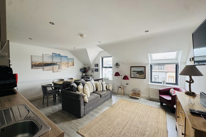 Deluxe 2 Bedroom Apartment 100 Metres From Beach - Portrush
