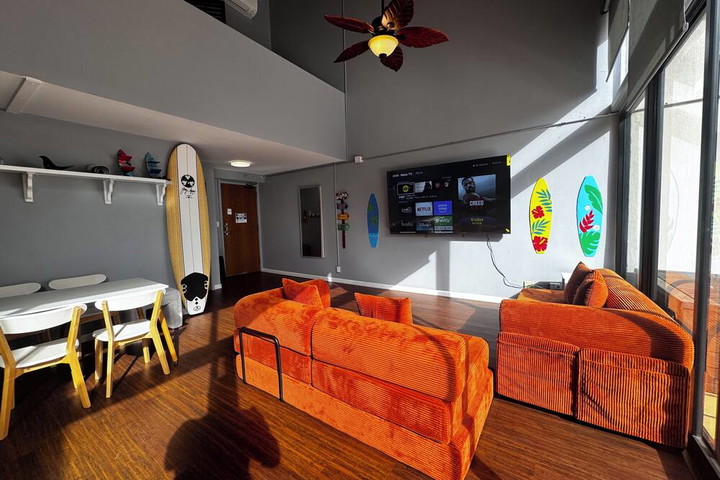 Penthousecloseto Hpu&cruisehugeterrace Withparkingone And Half Bath Up  16person - Hawaï