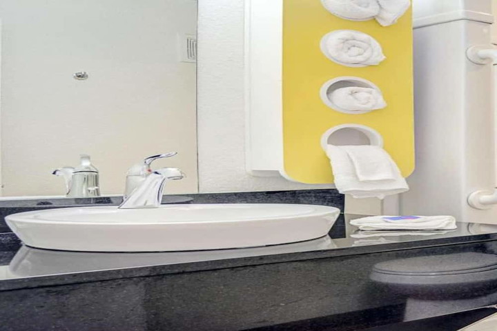 2 Full Beds | Premium - Phoenix, AZ