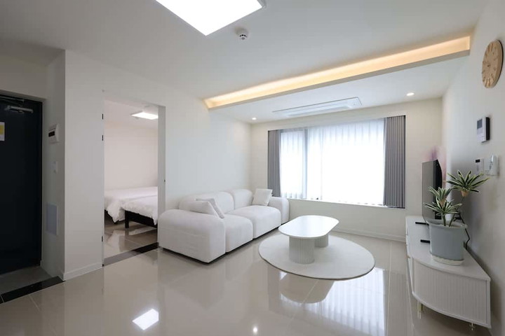 [Awestay302] Seoul Near Dmc/new, Full Option/sleeps7/2br,4 Beds,1ba/free Parking - Seoul