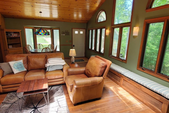 Cozy Retreat On Gypsy Cove! - Illinois