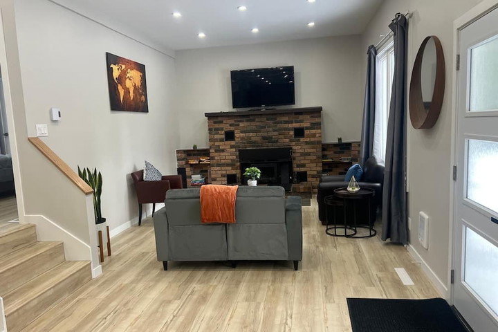 The Huron House -Relaxing Getaway Just Steps Away From Lake Huron! - Ontario