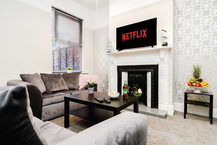 Cozy 4 Bed House In Birmingham For Trade Stays - Solihull