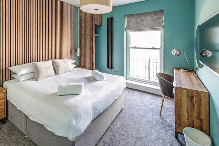 2 Bedroom Accommodation In Aberystwyth - Aberystwyth