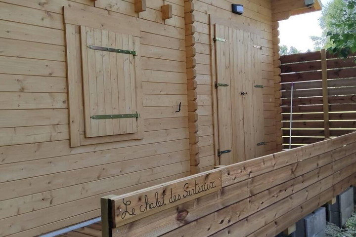 Chalet  Indépendant Avec Vue Dégagée Sur Un Environnement Naturel. - Charleville-Mézières