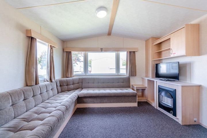 12ft-wide Caravan With One Double And Two Twin. - Bognor Regis