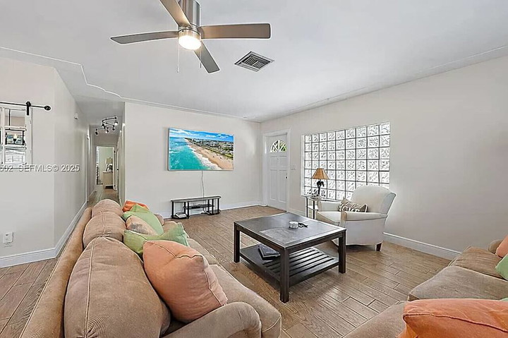 Jupiter Home  7 Mins To Beach  Private Pool - Jupiter, FL