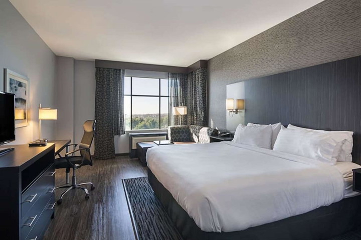 Silicon Valley Stay | Rooftop Lounge & Free Wi-fi - Milpitas, CA