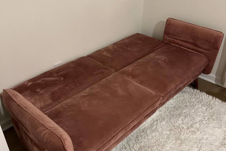 Modern Basement Retreat 2br King Suite - 比福德
