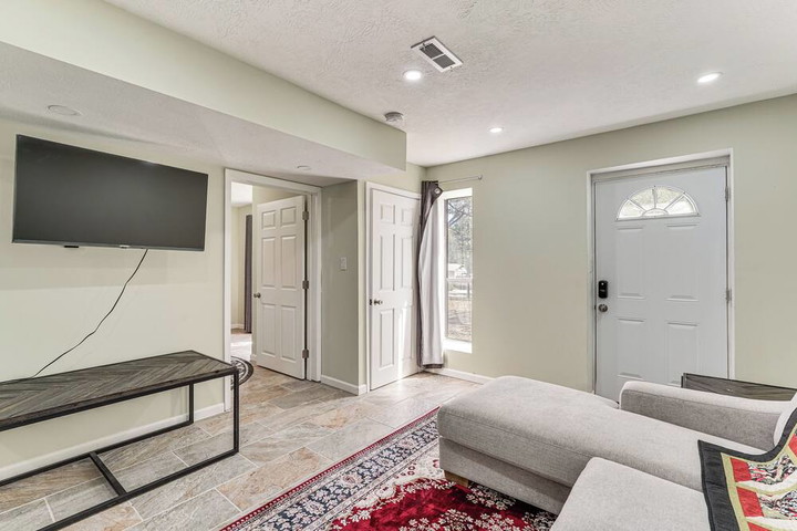 Near Bruce's Field, Downtown & Hospital! Cozy Unit - Aiken, SC