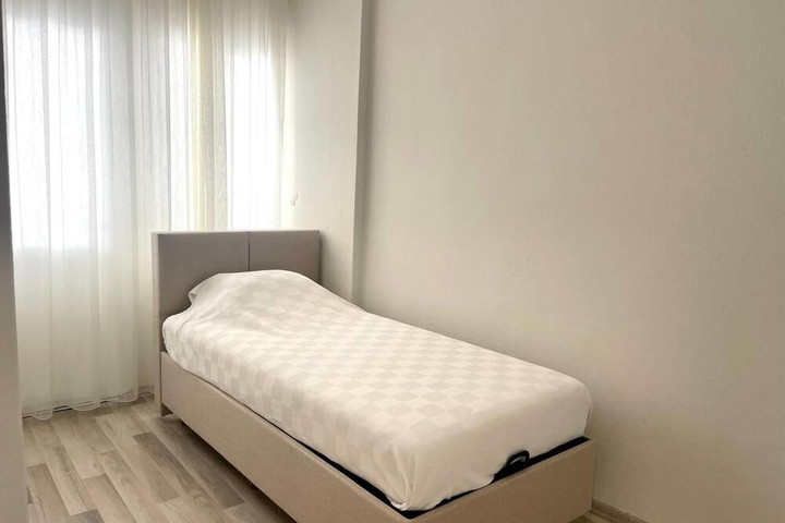 ÇEşme'de Marinaya Ve Alışveriş Merkezlerine Yakın 2 Oda 1 Salon Daire - Ilıca