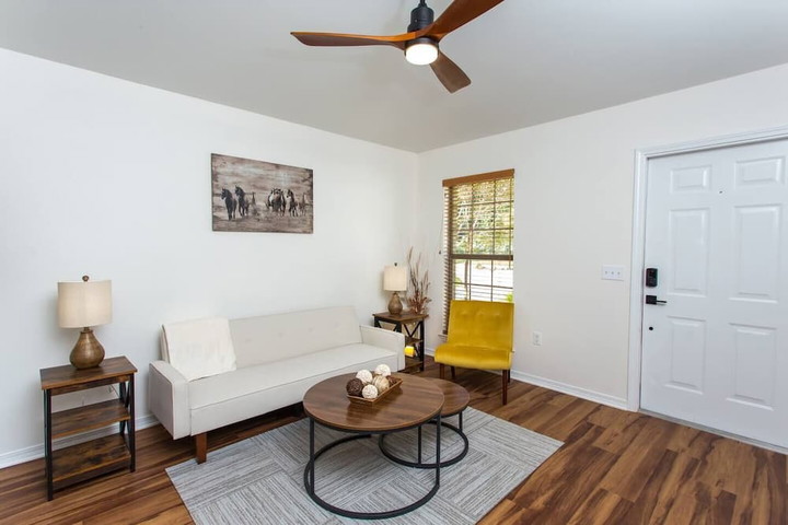Pet-friendly, Contemporary Home 5 Min To Downtown - Pensacola, FL