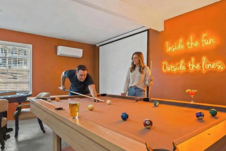 Pool, Hot Tub, Movie & Game Room, Sauna - Luxurious Escape - Marietta, GA