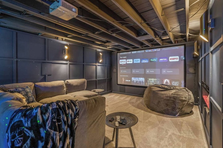 Zestlife-heatedpool-luxeescp-themedrooms-gameroom - Indianapolis, IN