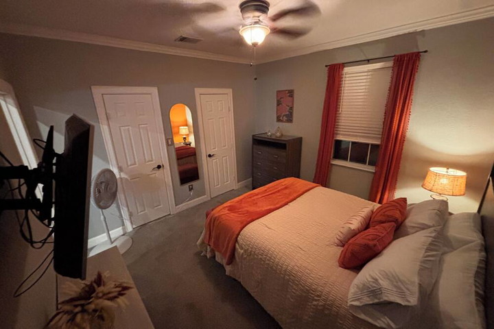 The Escape Is 1 Of 3 Suites On This 5.5 Acre Resort. Amenities Are Shared. - Houston, TX