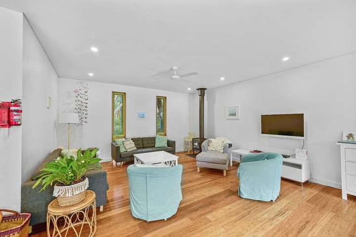 Aireys Bush Retreat - Spacious Home With Huge Deck - Aireys Inlet